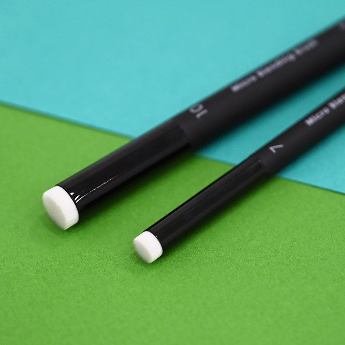 Micro Blending Brush Set (Flat Bristles) | Altenew